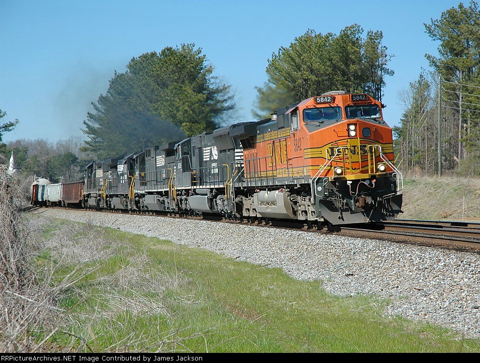 153 BNSF 5842